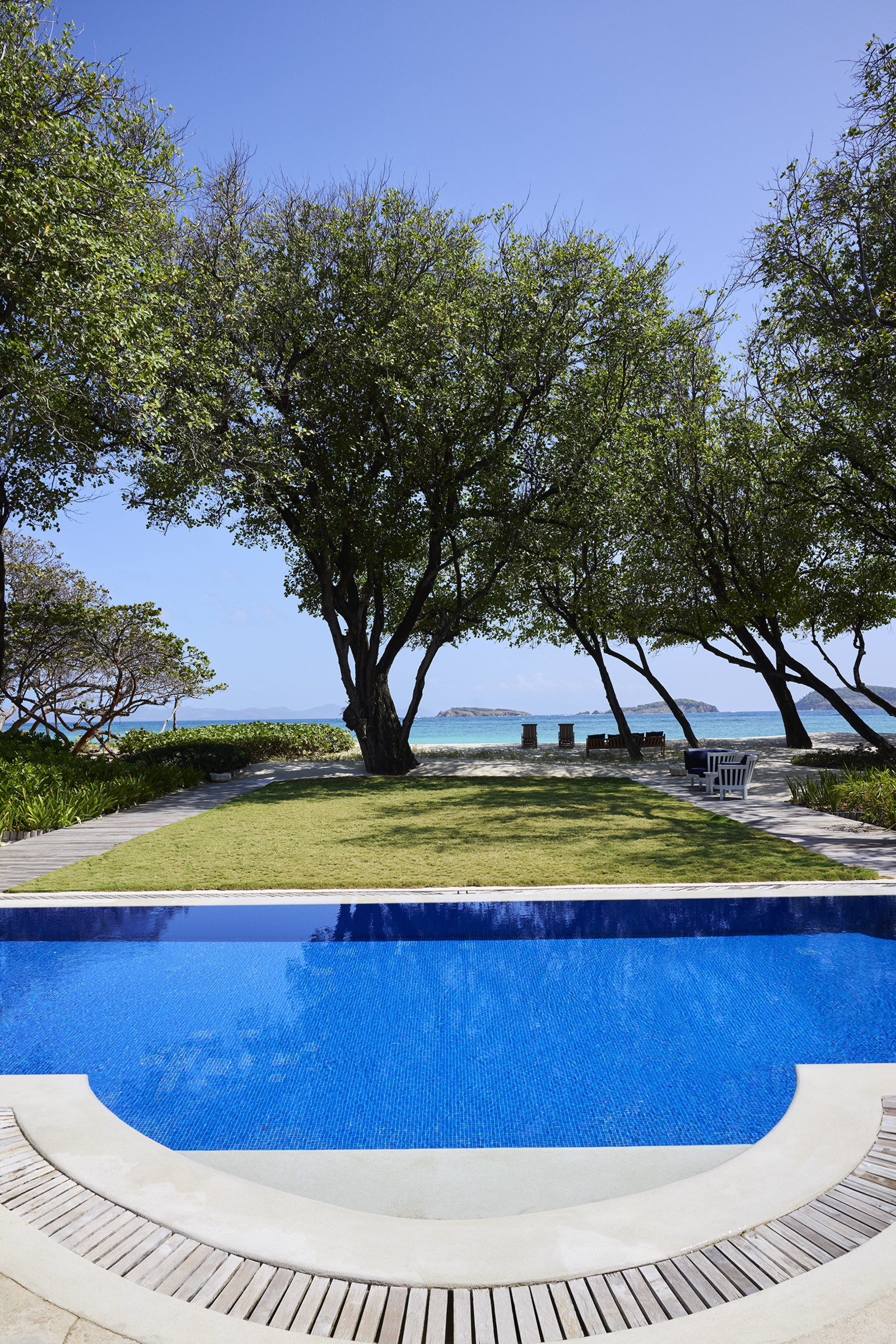 Jacaranda | Mustique Island